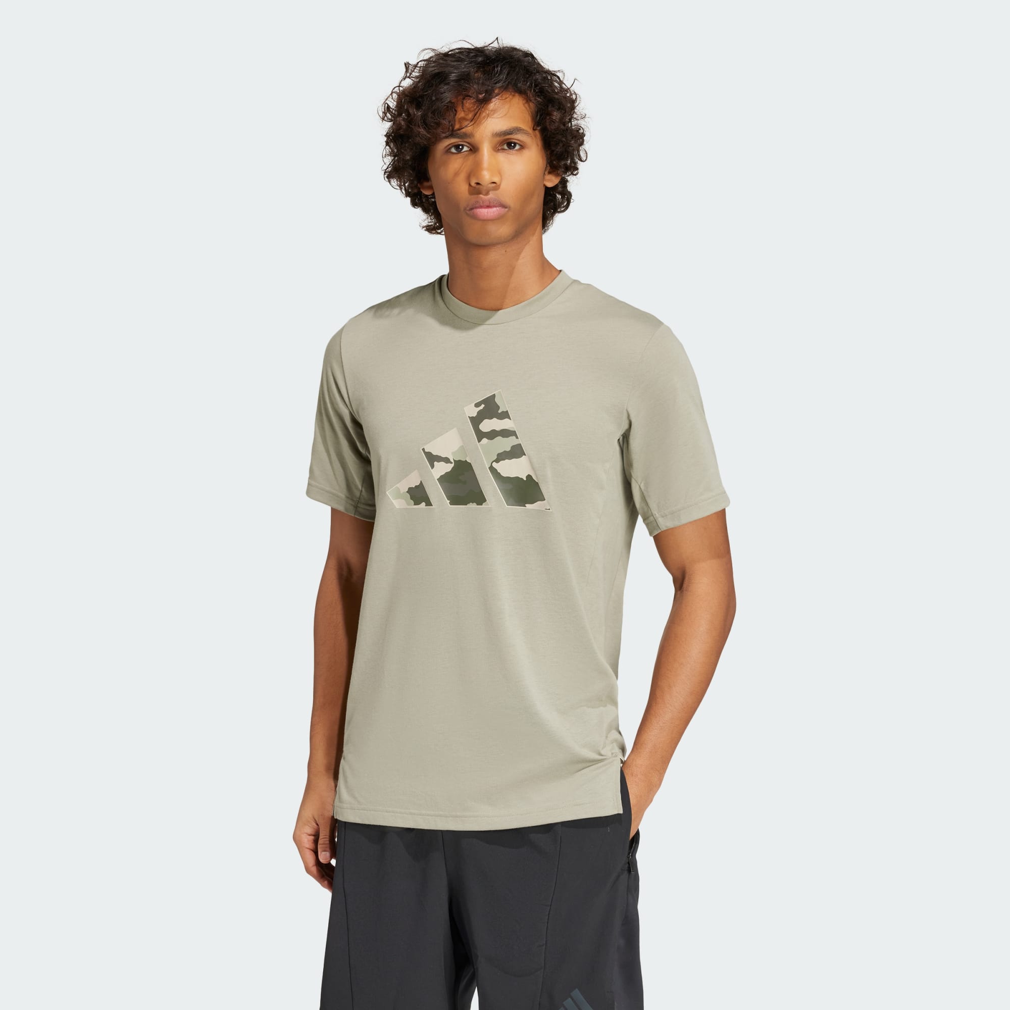 MENS CAMO BIG LOGO T-SHIRT - IW8487 – The Sports Center